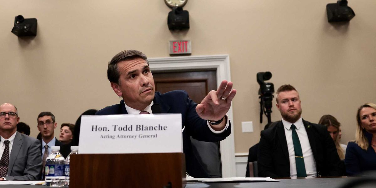 FARK.com: (14091710) Toff Blanche says "we've moved on" and so the DoJ ...